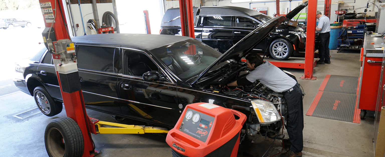 Funeral Vehicle Mechanic Shop | Park Superior Sale
