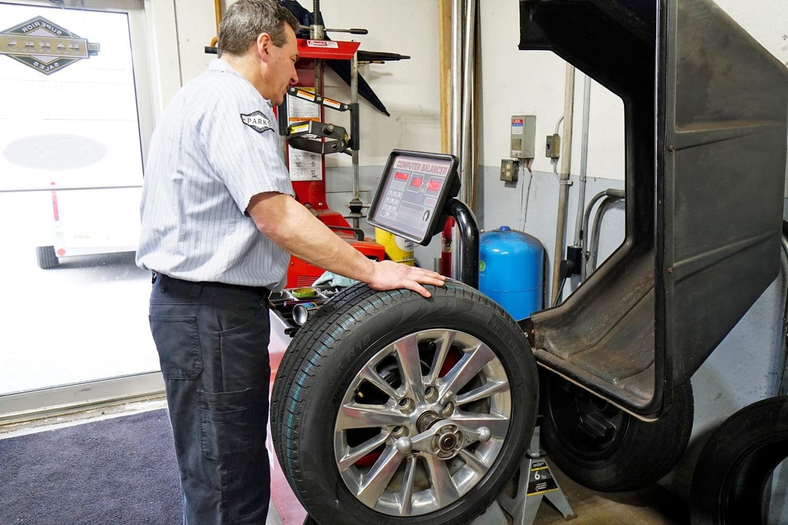 Funeral Vehicle Mechanic Shop | Park Superior Sale