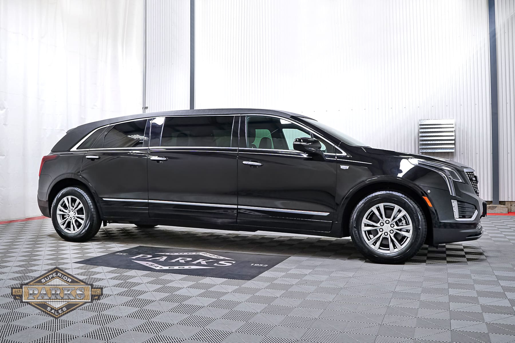2025 Cadillac Eagle Coach XT5 Limousine - Parks Superior Sales