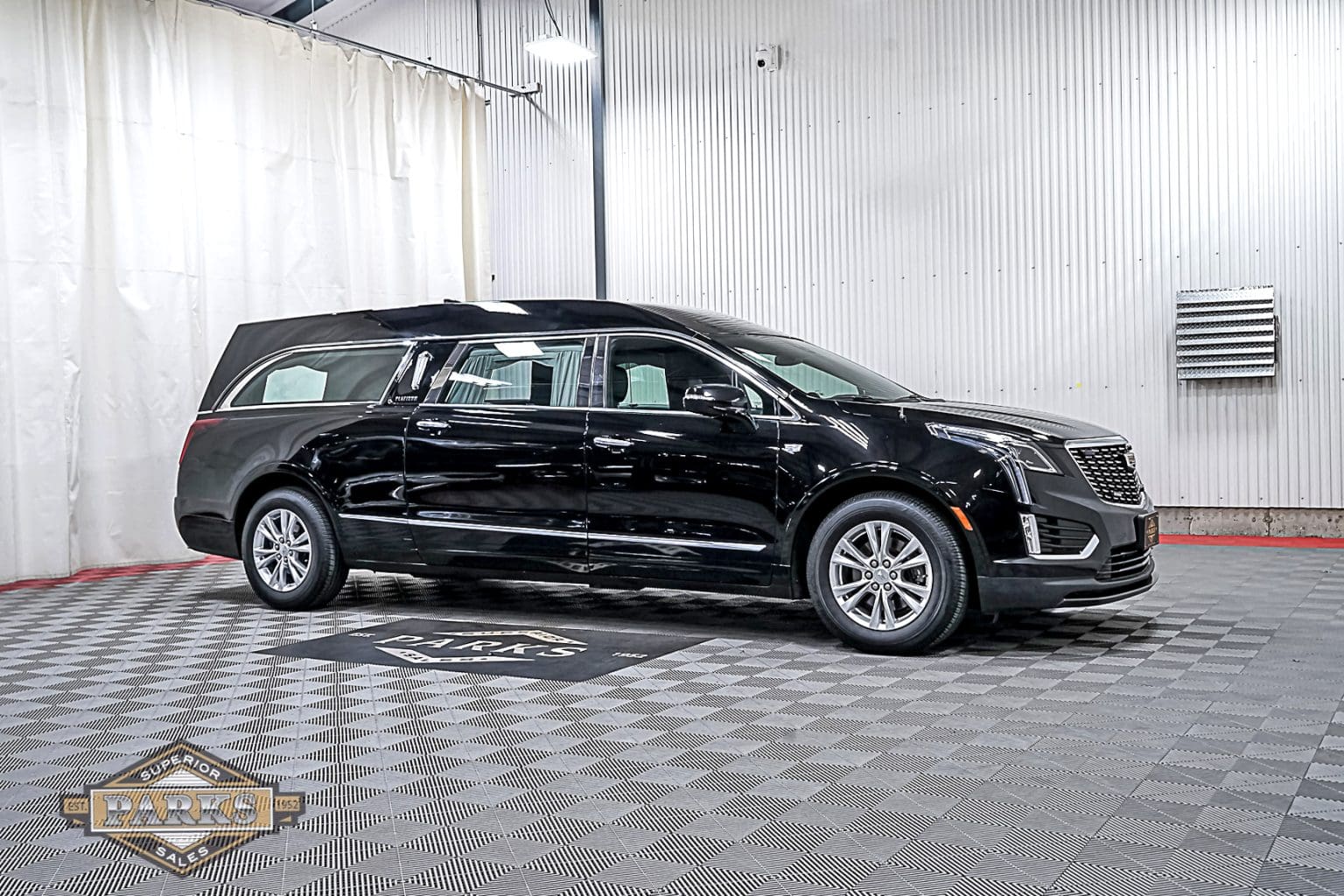 2020 Cadillac Platinum Coach XT5 Hearse - Parks Superior Sales